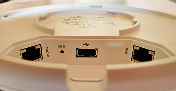 TP-Link EAP245 vs Ubiquiti UniFi UAP-AC-PRO – MBReviews