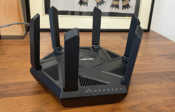 ASUS RT-AXE7800 WiFi 6E Router Review & Test: This one should have been ...